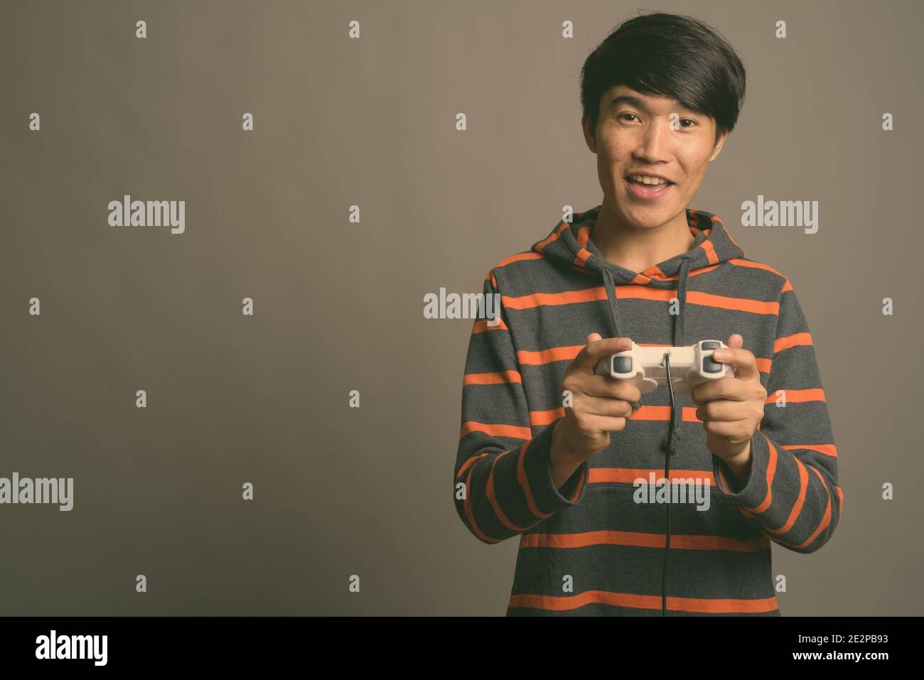 Asian youth games hi-res stock photography and images - Alamy