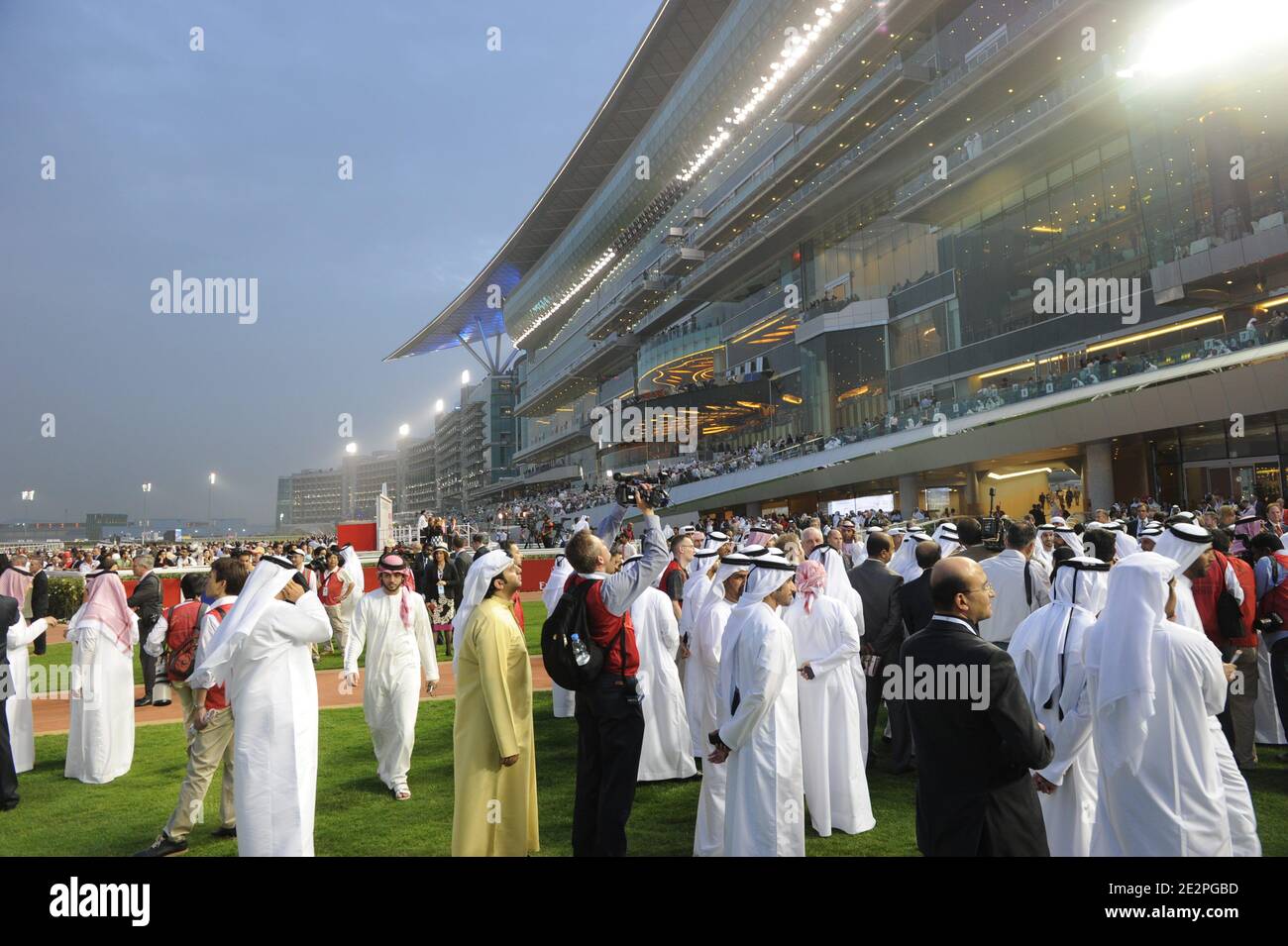 Dubai united arab emirates grandstand hi-res stock photography and ...
