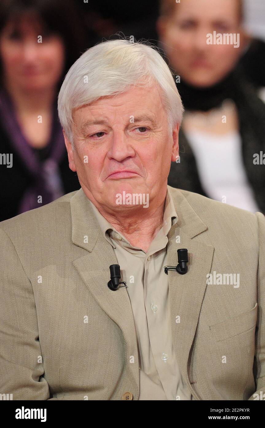 Jacques Perrin lors de l'enregistrement de l'emission Vivement Dimanche ...