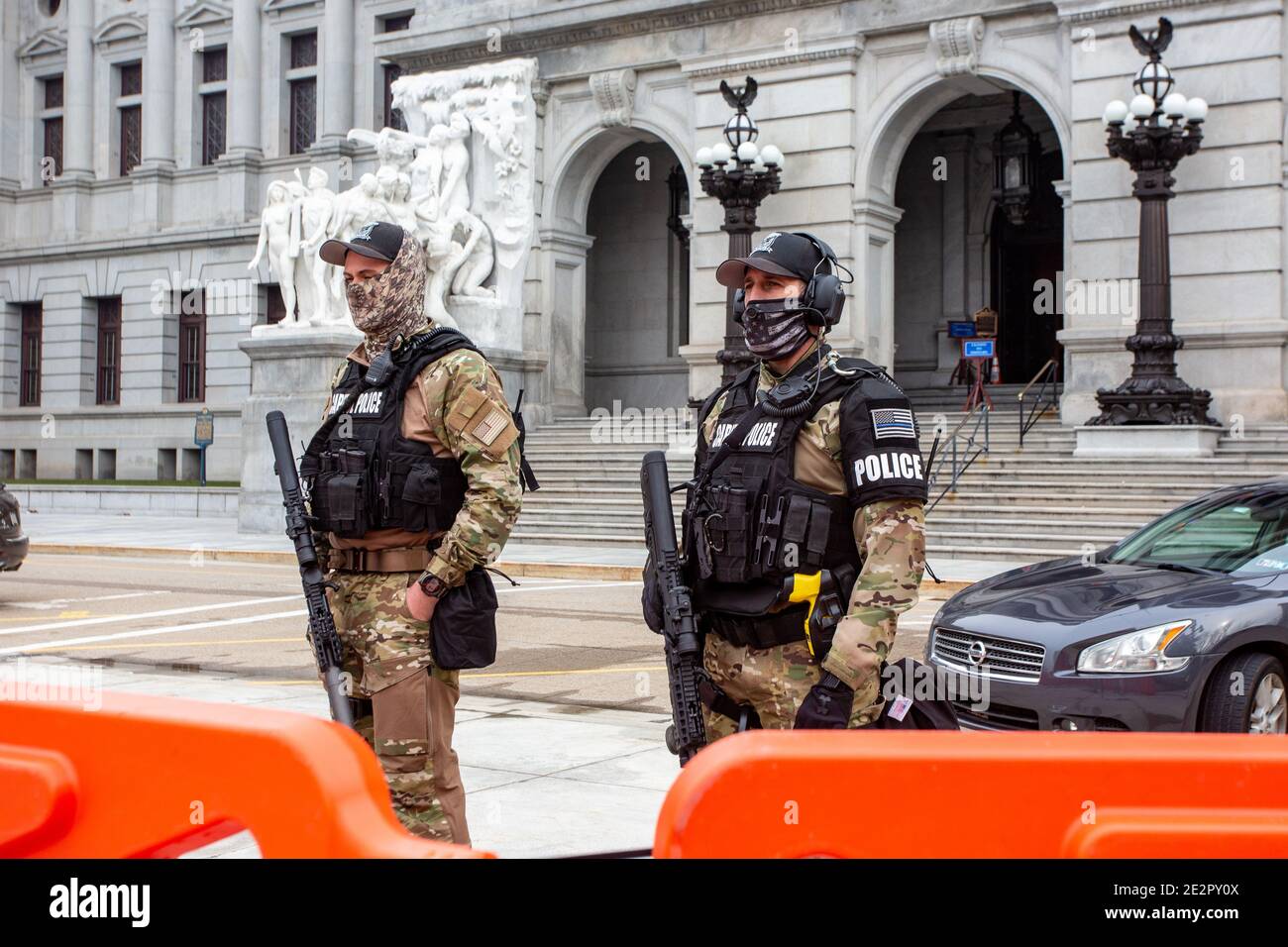 Fbi tactical hi-res stock photography and images - Alamy