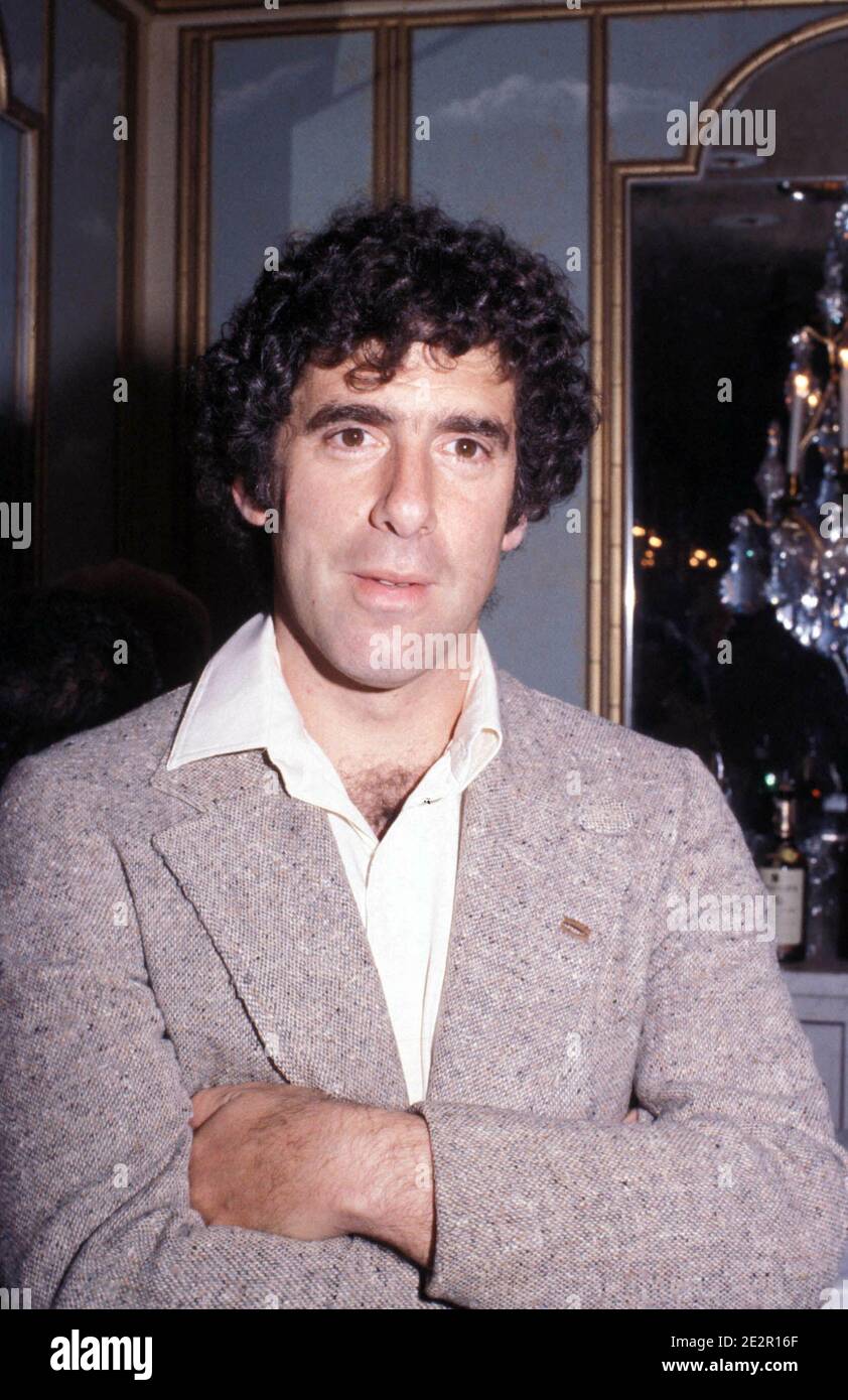 Elliott Gould 1979 Credit: Ralph Dominguez/MediaPunch Stock Photo - Alamy