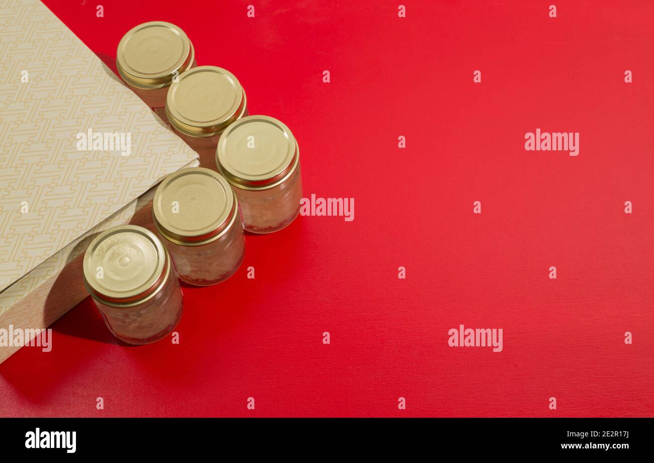 Edge of a metal box hi-res stock photography and images - Alamy