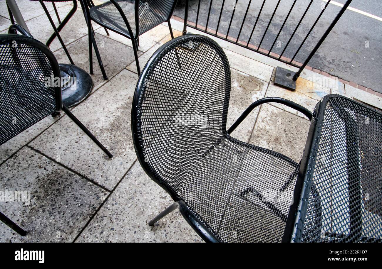 outdoor patio seating at a restaurant Stock Photo - Alamy