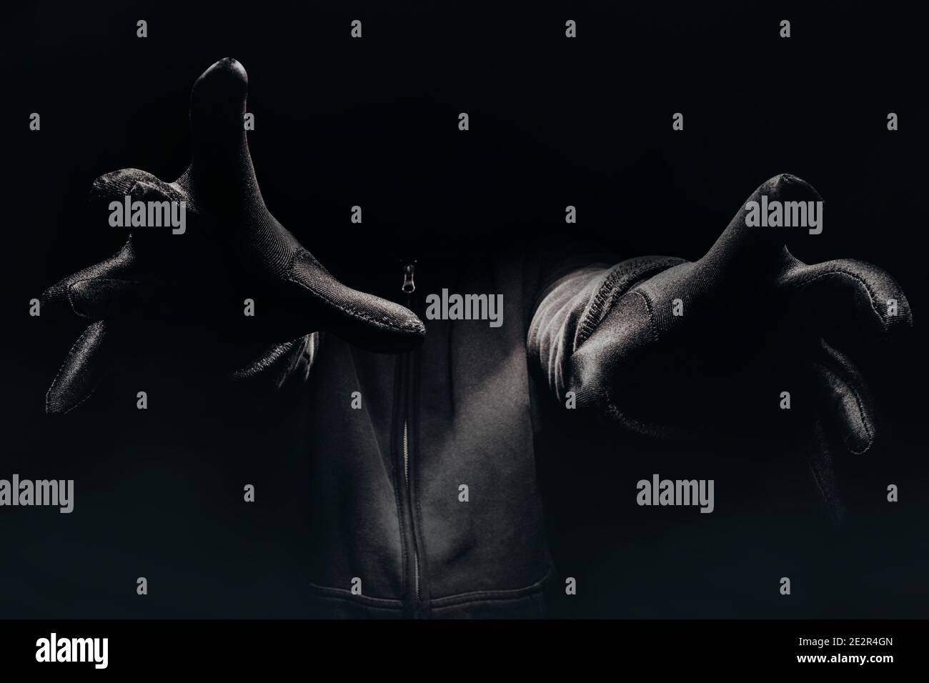 Hands Reaching Out High Resolution Stock Photography and Images - Alamy