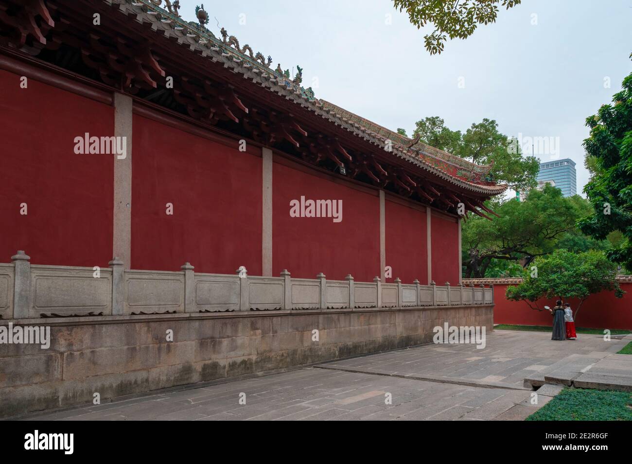 Ancient Chinese architecture, red fence Stock Photo - Alamy