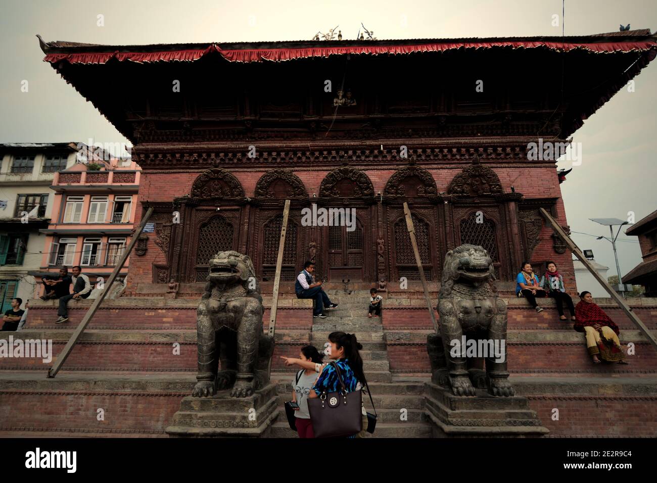 People having leisure time at Shiva Parvati Mandir (Shiva Parvati ...