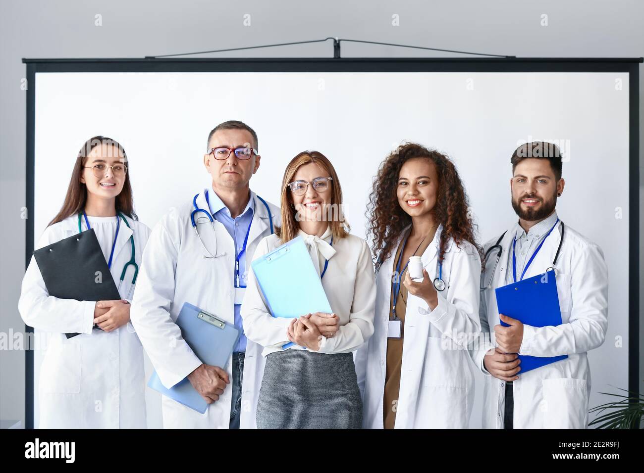 Blank projector in office seminar hi-res stock photography and images ...