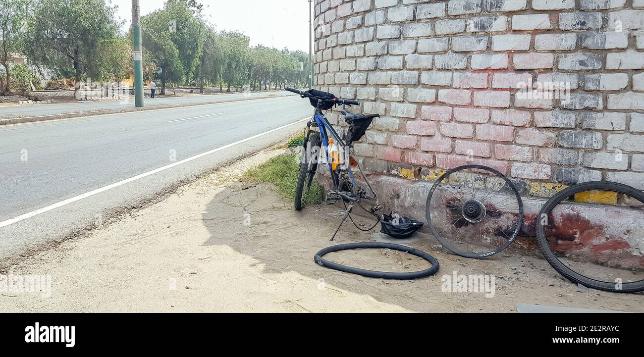 Bicycle wheel chamber hi-res stock photography and images - Alamy