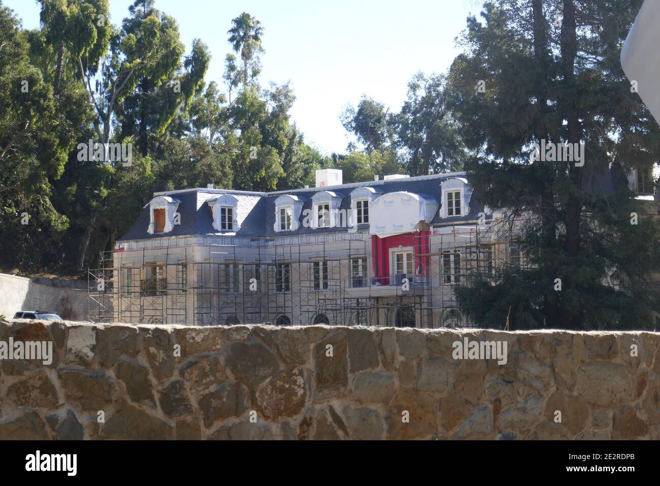 360 stone canyon road hi-res stock photography and images - Alamy