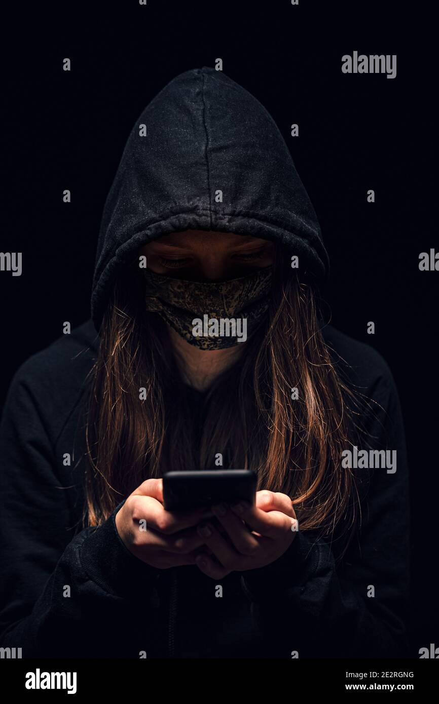 Hooded hacker cyber attack hi-res stock photography and images - Alamy