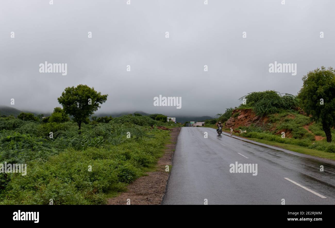 Indian Road Highways, Beautiful landscape of Indian roads during ...