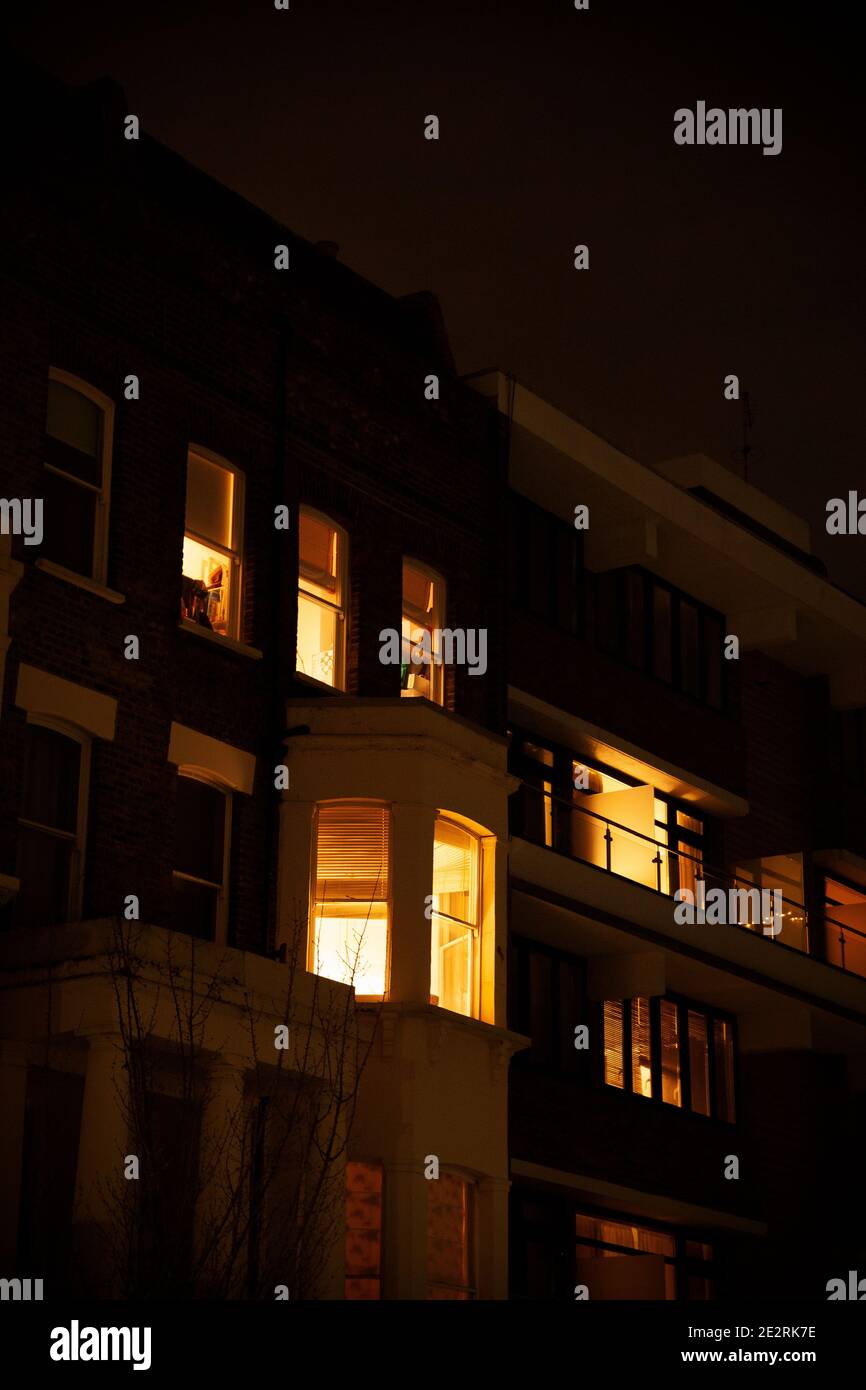 Apartment lights and windows hi-res stock photography and images - Alamy