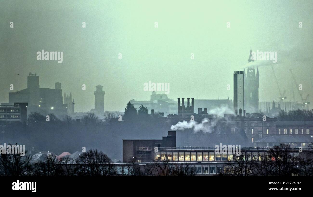 Fog London Victorian High Resolution Stock Photography and Images - Alamy