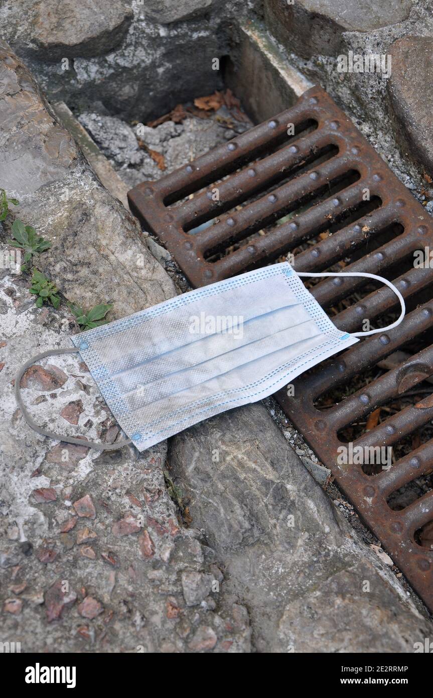 Mask on the ground hi-res stock photography and images - Alamy