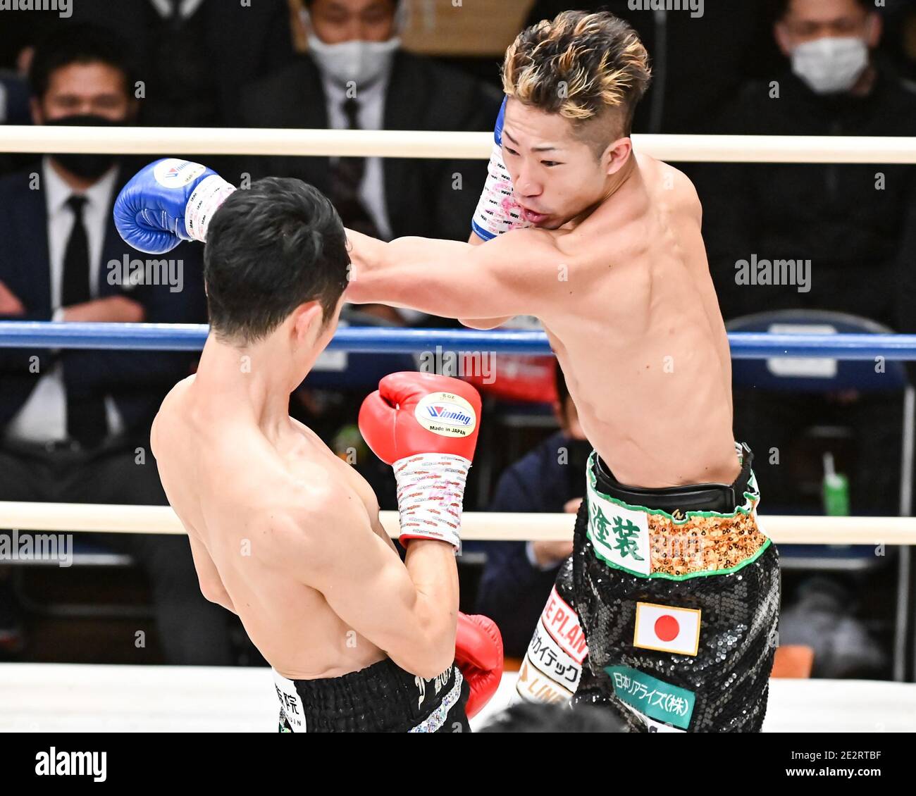 Tokyo, Japan. 14th Jan, 2021. (L-R) Keita Kurihara, Takuma Inoue Boxing ...