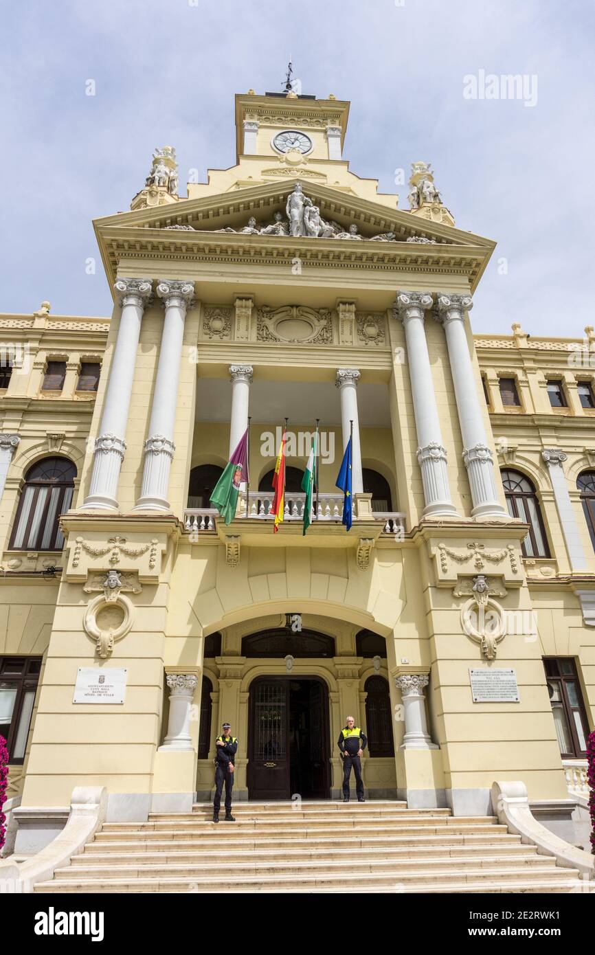 Ornate building frontage hi-res stock photography and images - Alamy