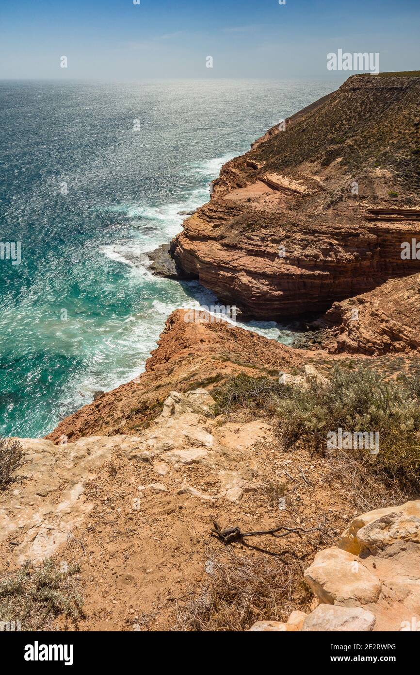 Island Rock & Natural Bridge, Red Bluff Coastal Cliffs, Kalbarri ...