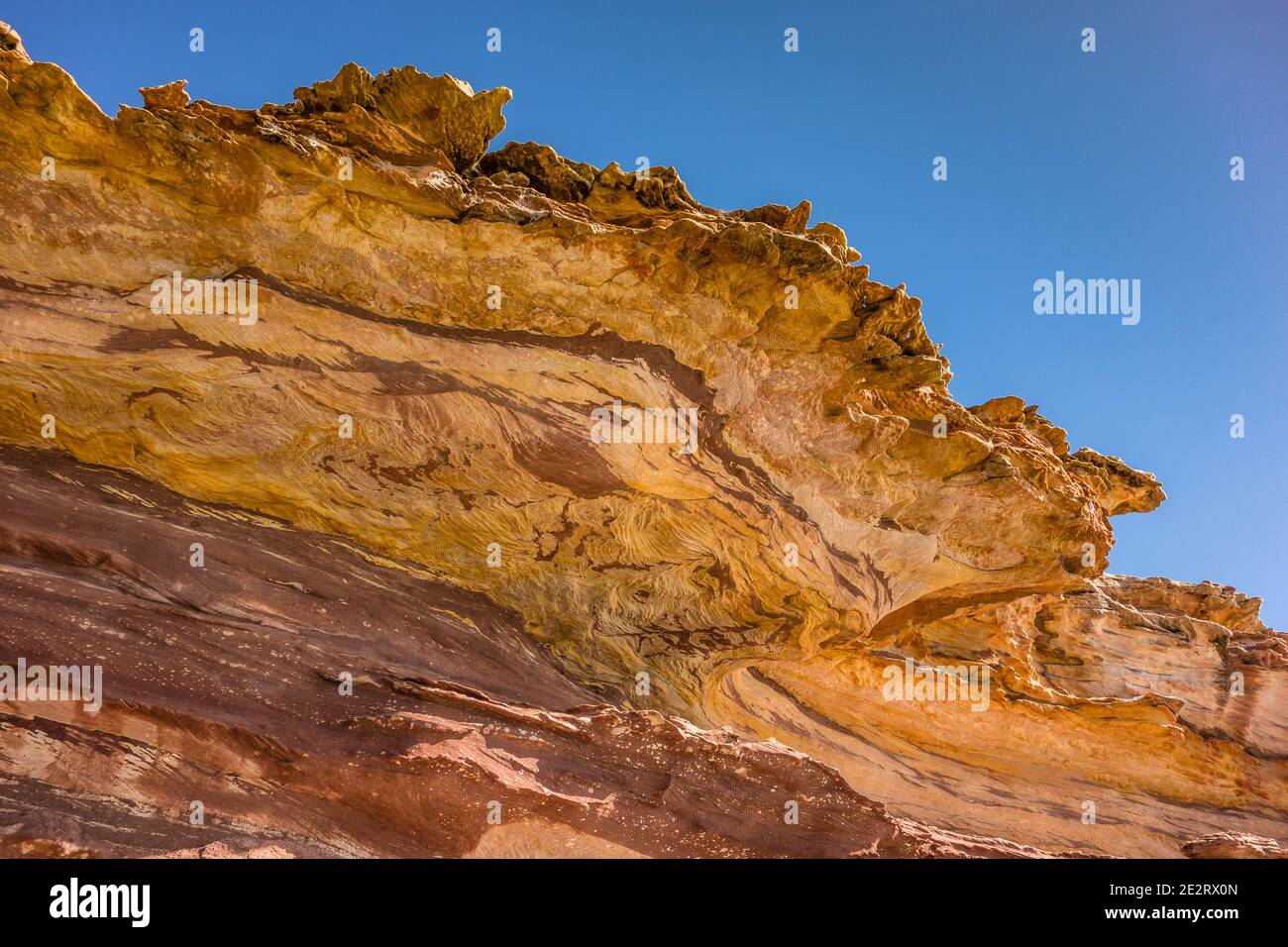 Island Rock & Natural Bridge, Red Bluff Coastal Cliffs, Kalbarri ...