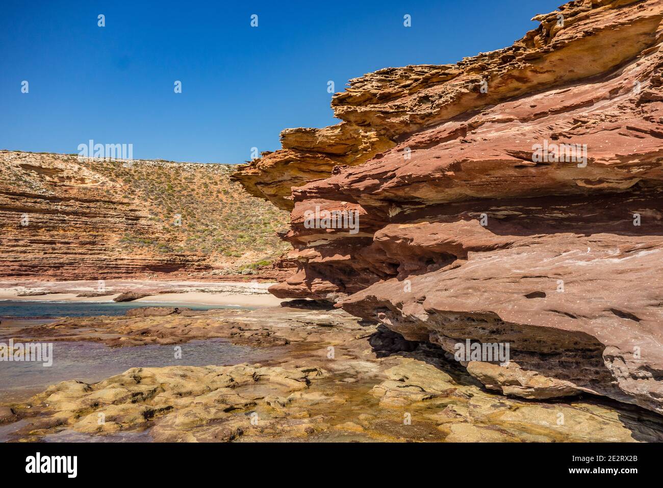 Island Rock & Natural Bridge, Red Bluff Coastal Cliffs, Kalbarri ...
