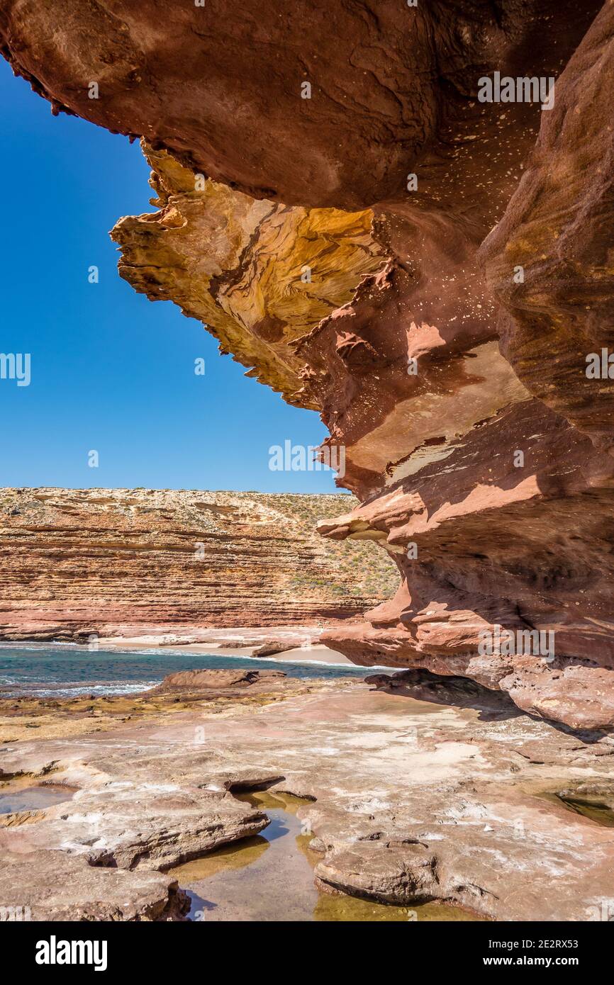 Island Rock & Natural Bridge, Red Bluff Coastal Cliffs, Kalbarri ...