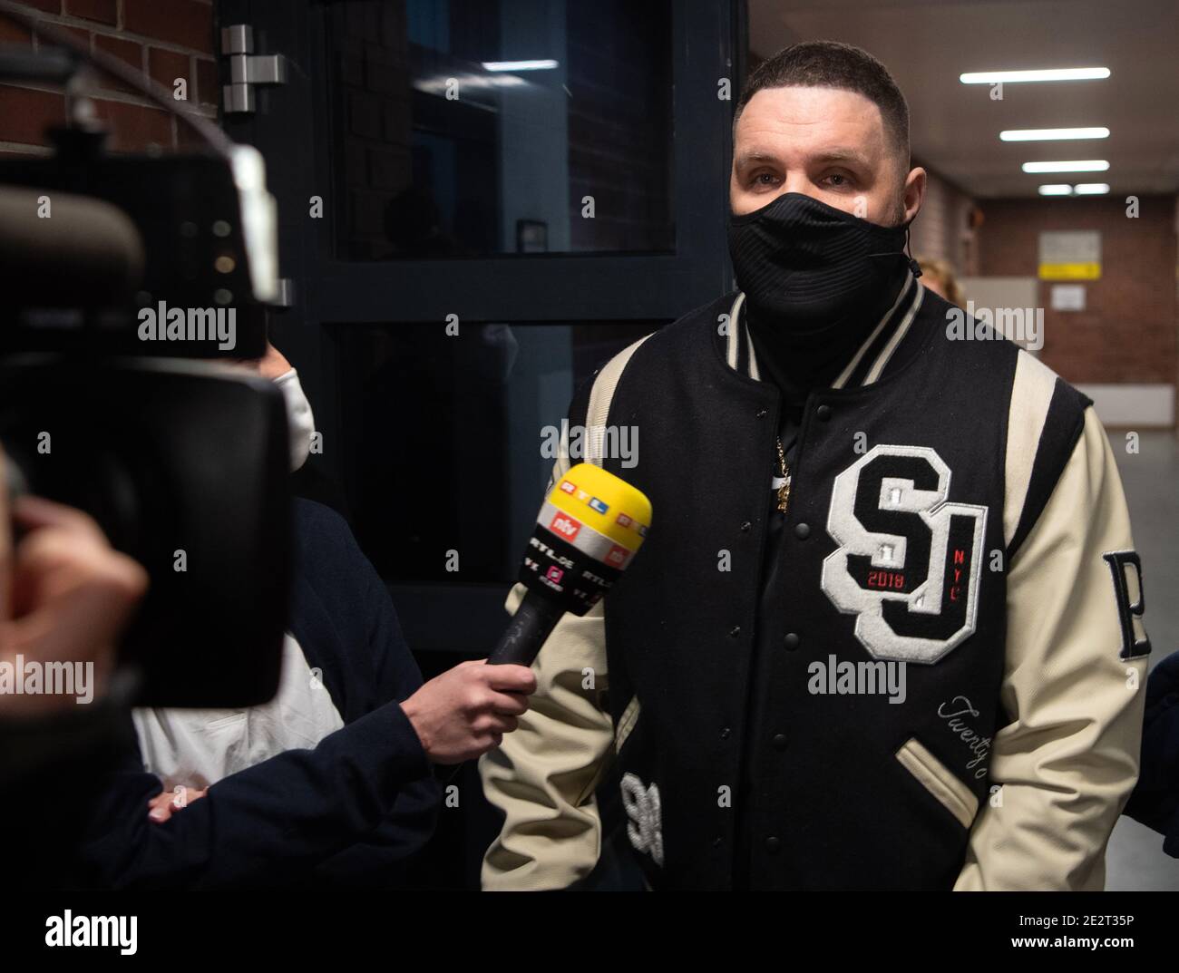 Fler rapper hi-res stock photography and images - Alamy