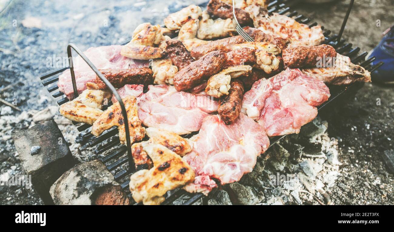 Grilled Meat , summer picnic , cooking food outdoor Stock Photo - Alamy