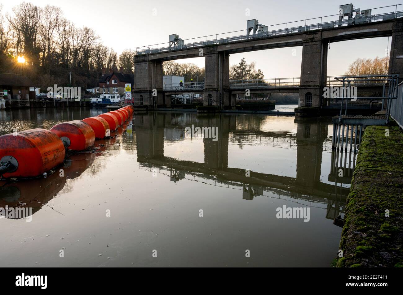 Allington lock, sluice gate built in 1937 Stock Photo - Alamy