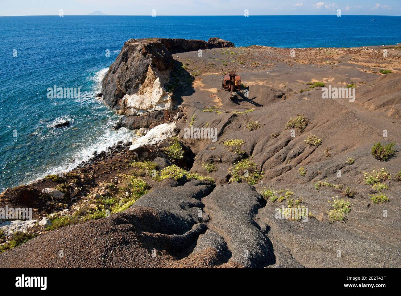 Iron mines hi-res stock photography and images - Alamy
