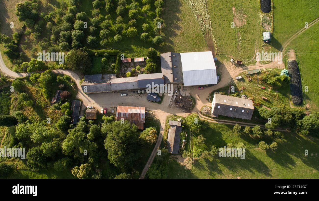 Aerial views of farms and farm buildings with fields hi-res stock ...