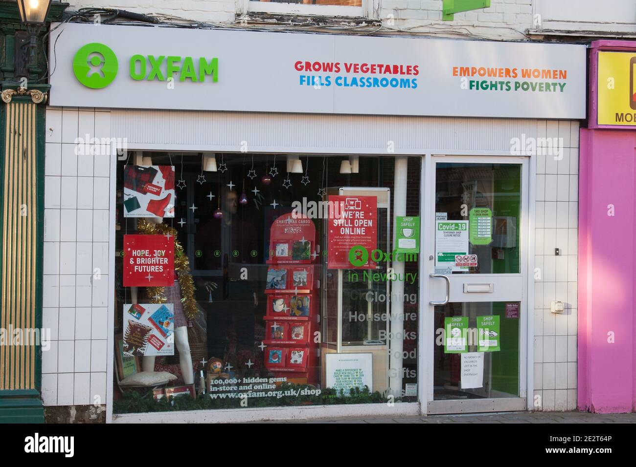 Oxfam sign logo hi-res stock photography and images - Alamy