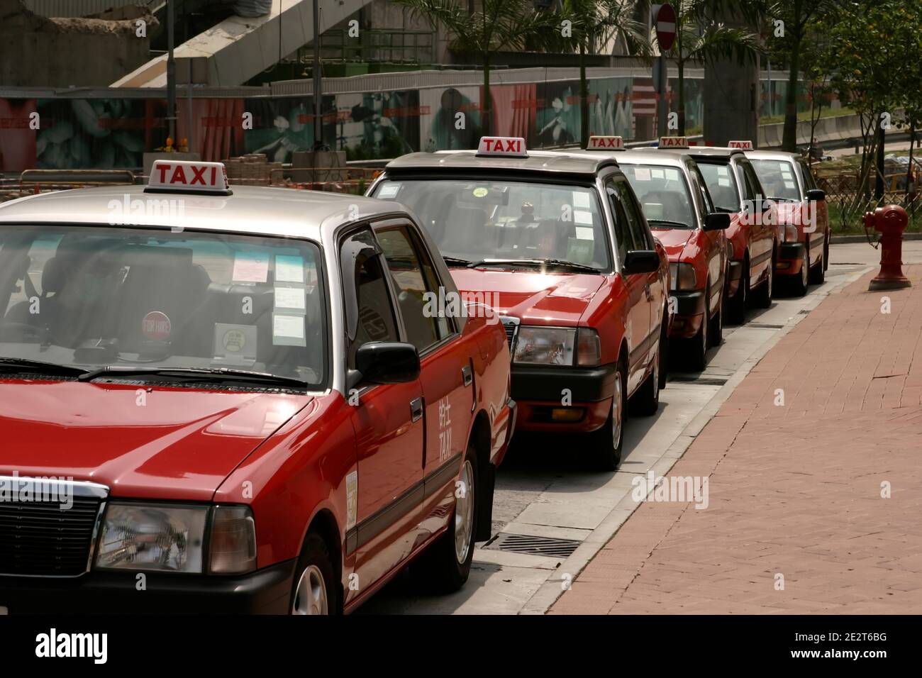 Taxis china queue hi-res stock photography and images - Alamy