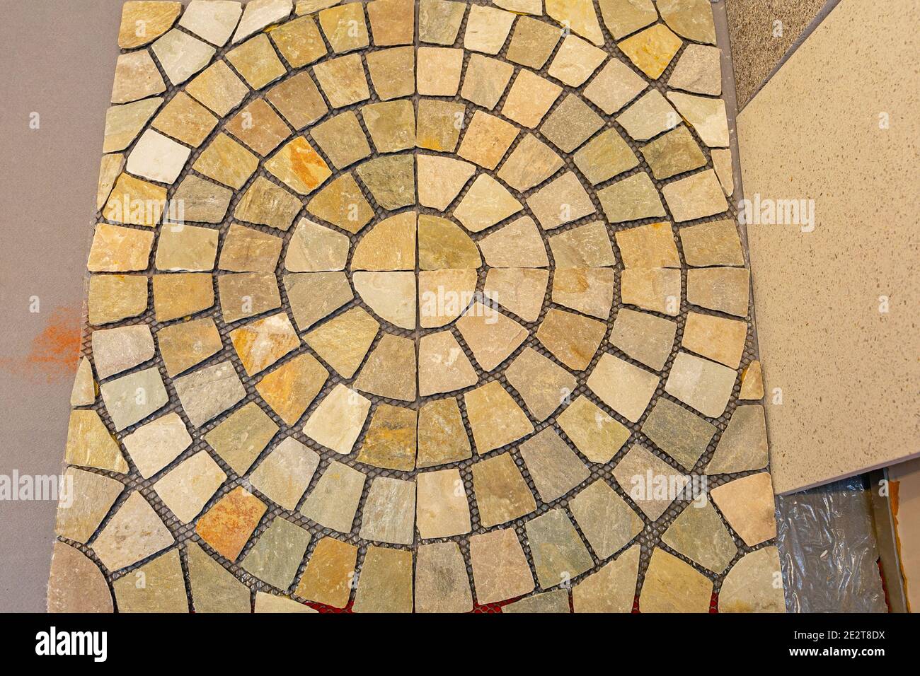 Concentric Circle Natural Rock Stone Tiles Garden Patio Stock Photo - Alamy