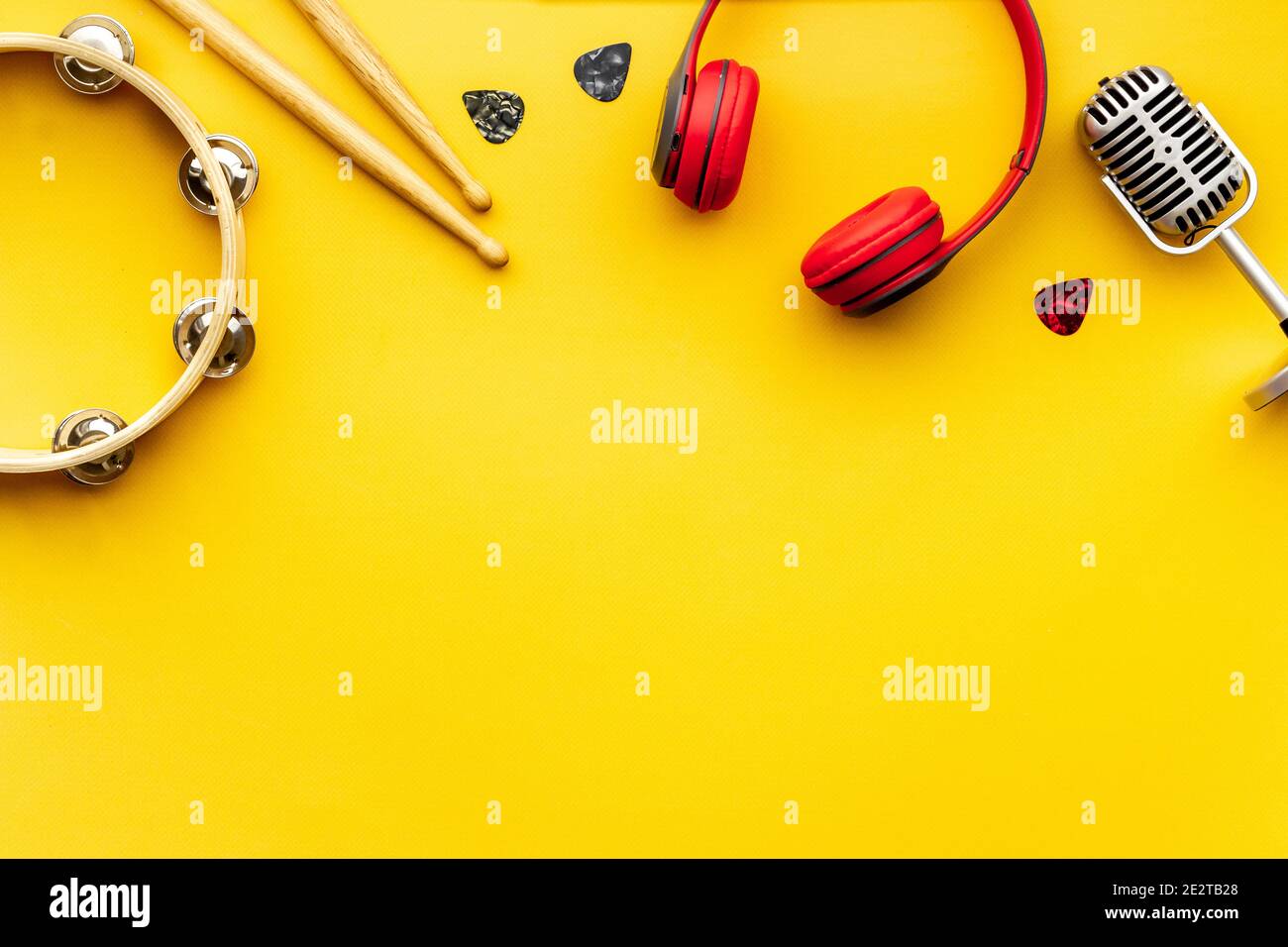 Frame of of music background - instrument with microphone, top view ...