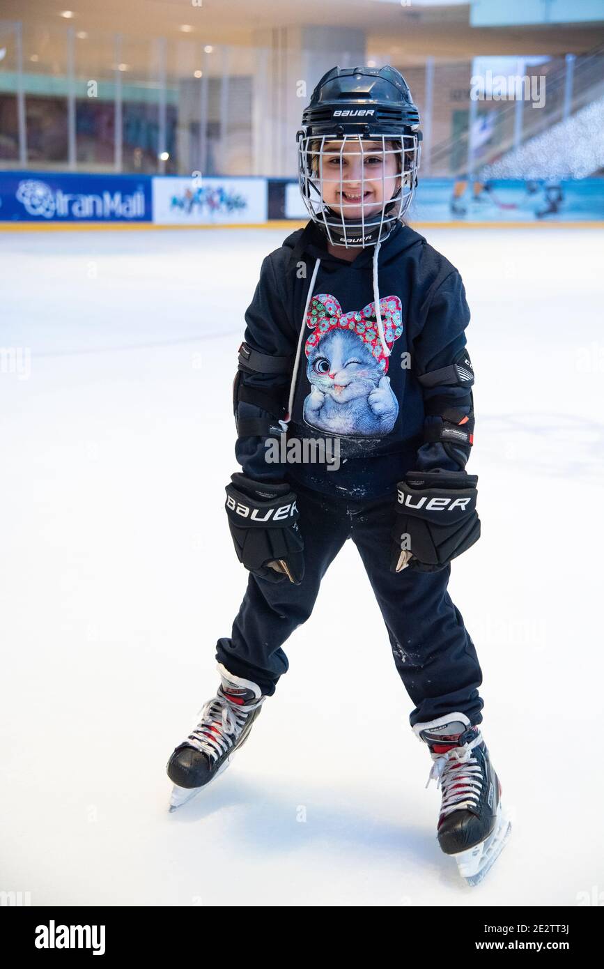 Ariana 6 hi-res stock photography and images - Alamy