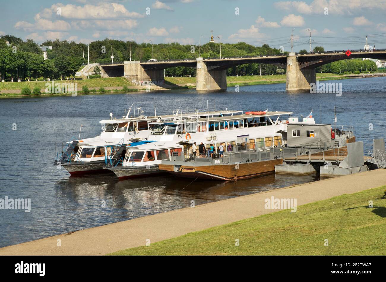 Pier volga river embankment hi-res stock photography and images - Alamy