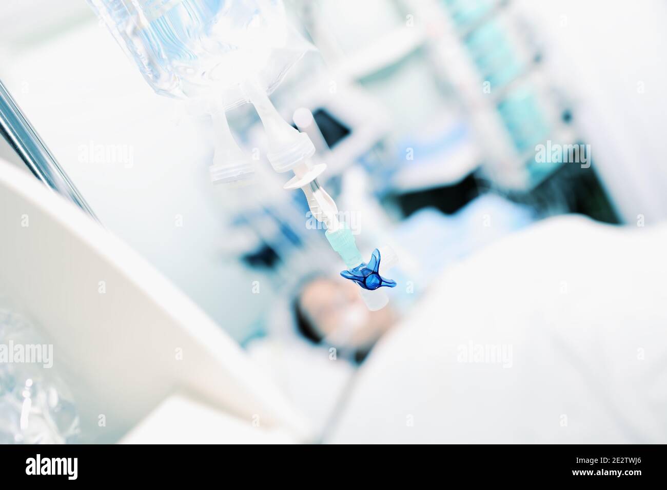 Hospital iv hi-res stock photography and images - Alamy