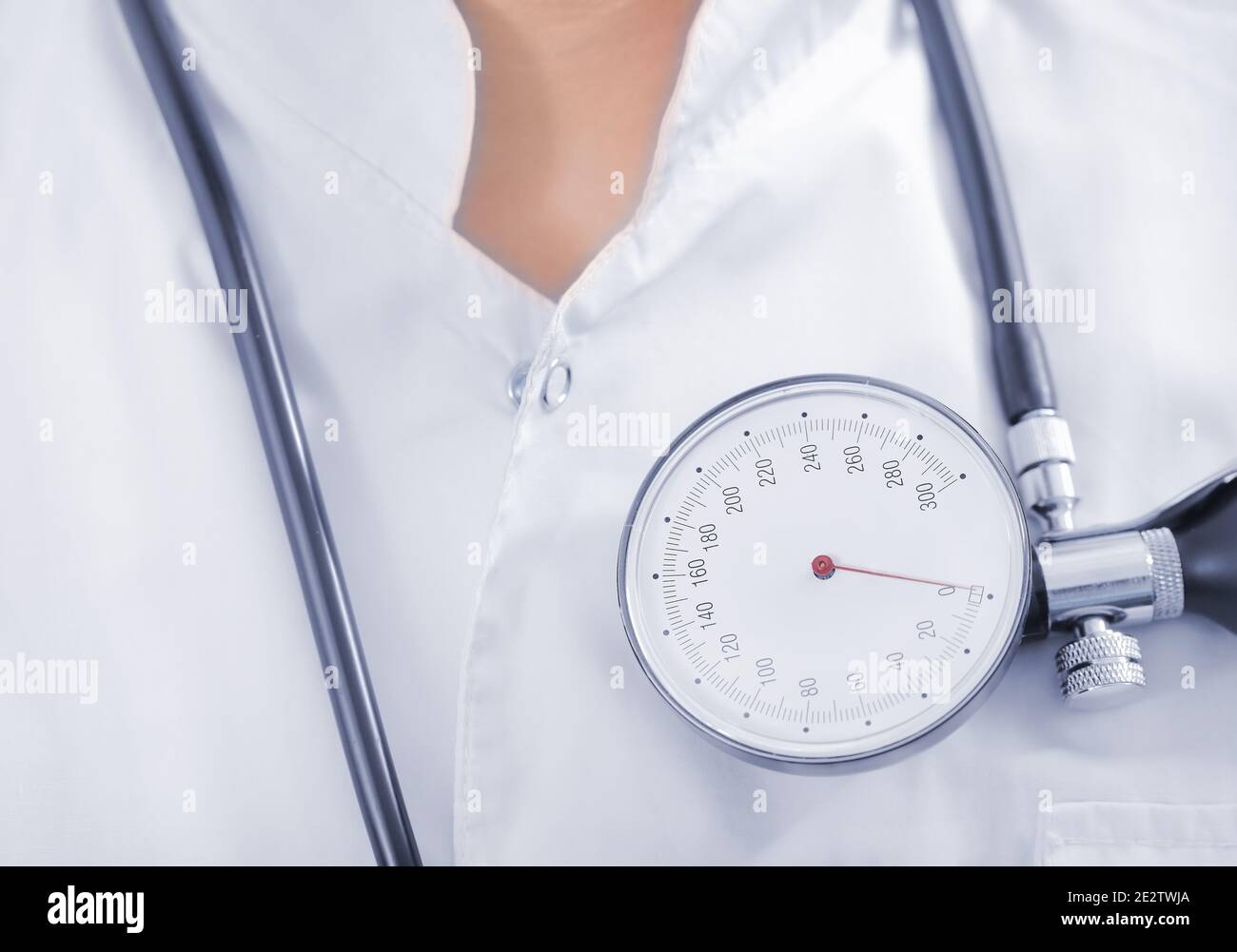 Chest measurement hi-res stock photography and images - Alamy