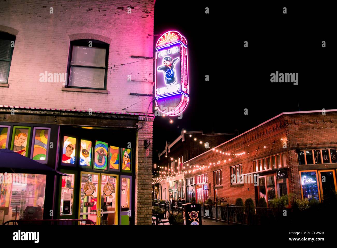Portland Restaurant Storefront at Night Stock Photo - Alamy