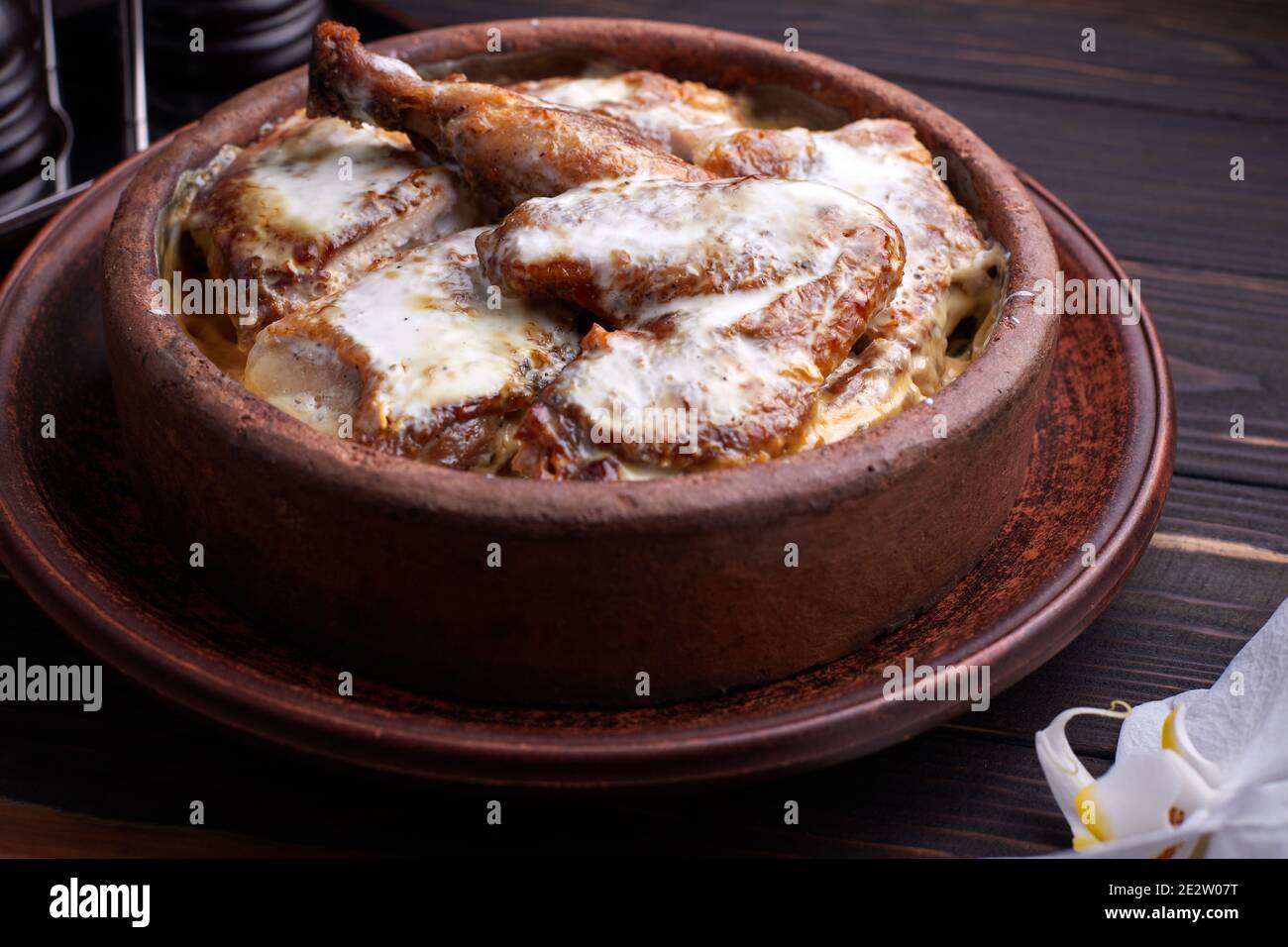 Georgian cuisine chkmeruli grilled hi-res stock photography and images ...