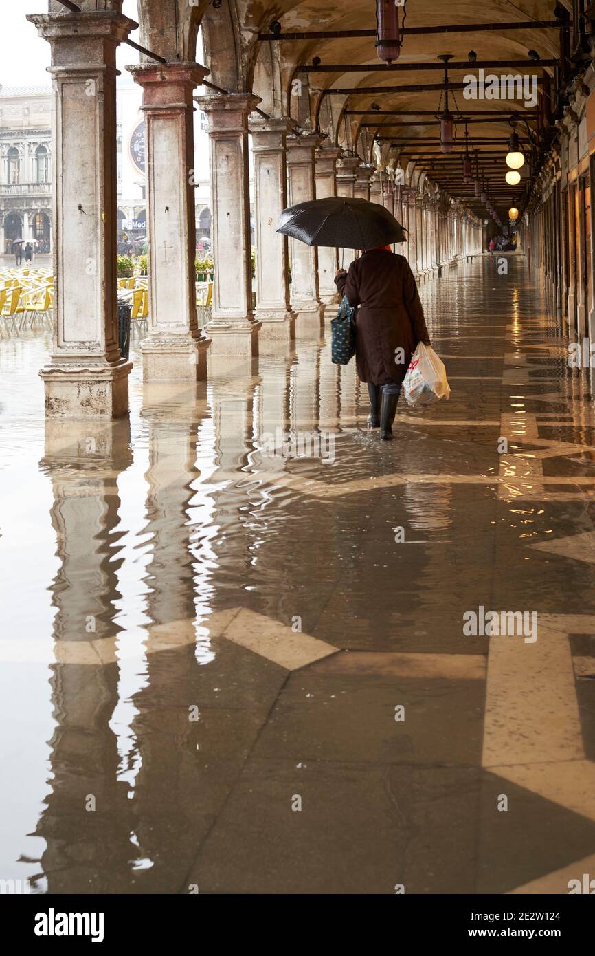Walking in the Rain and Flood in Venice Stock Photo - Alamy