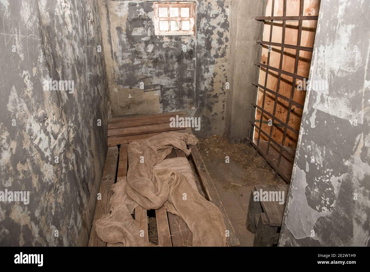 Inside cell jail bunk hi-res stock photography and images - Alamy