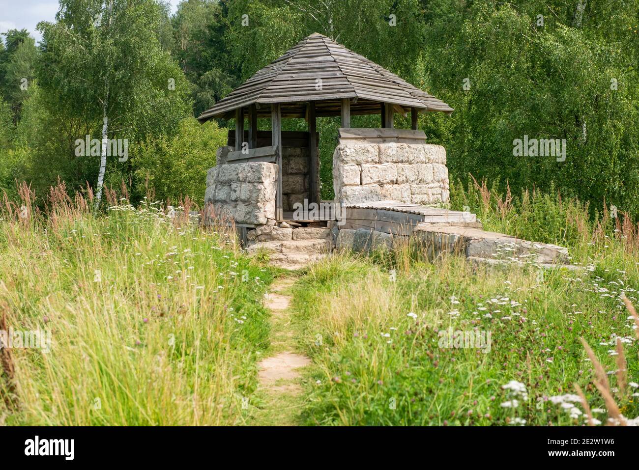 Ancient fortress fortification tower in the countryside Stock Photo - Alamy