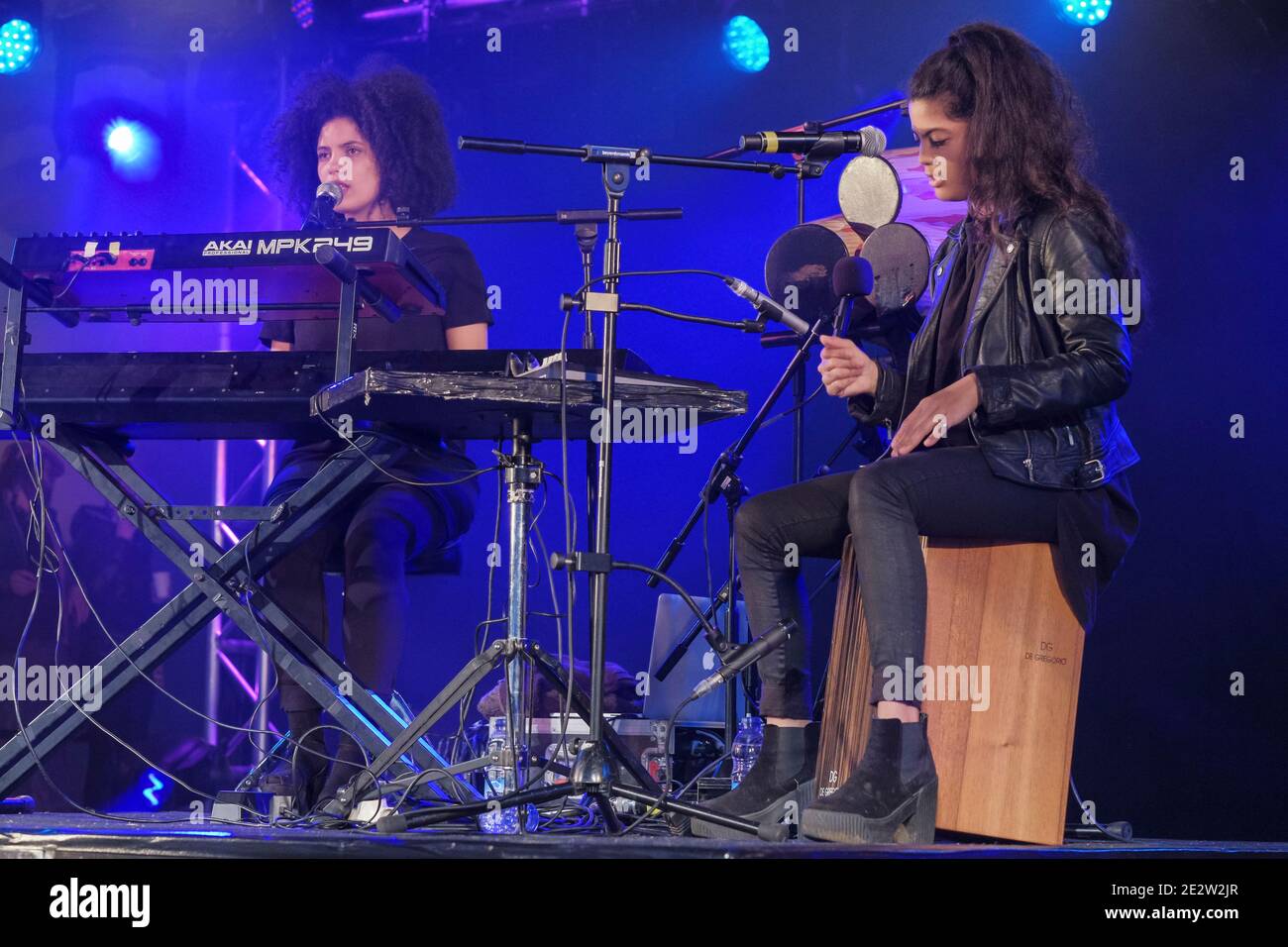 Charlton twin hi-res stock photography and images - Alamy