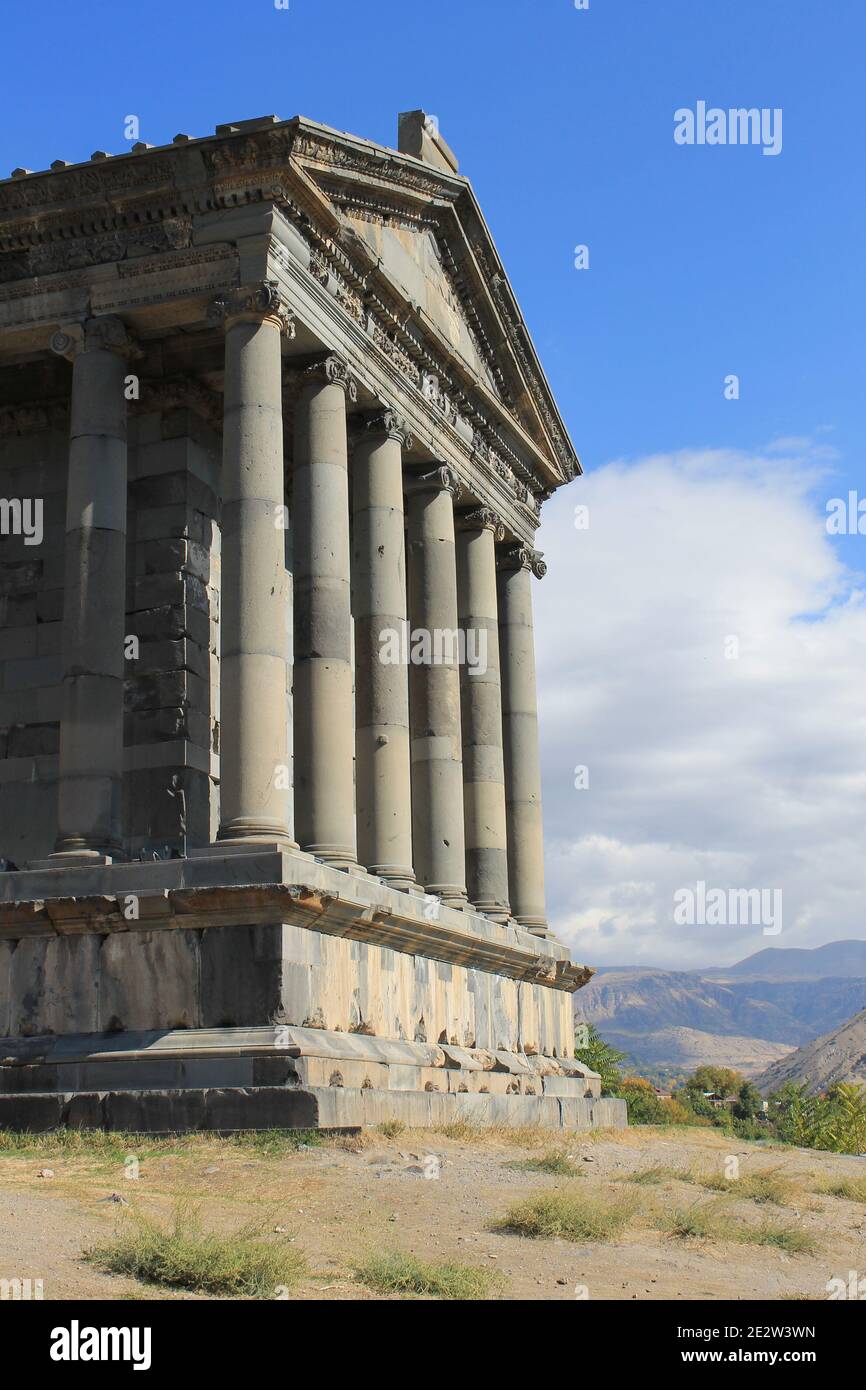 Greek garni temple hi-res stock photography and images - Alamy
