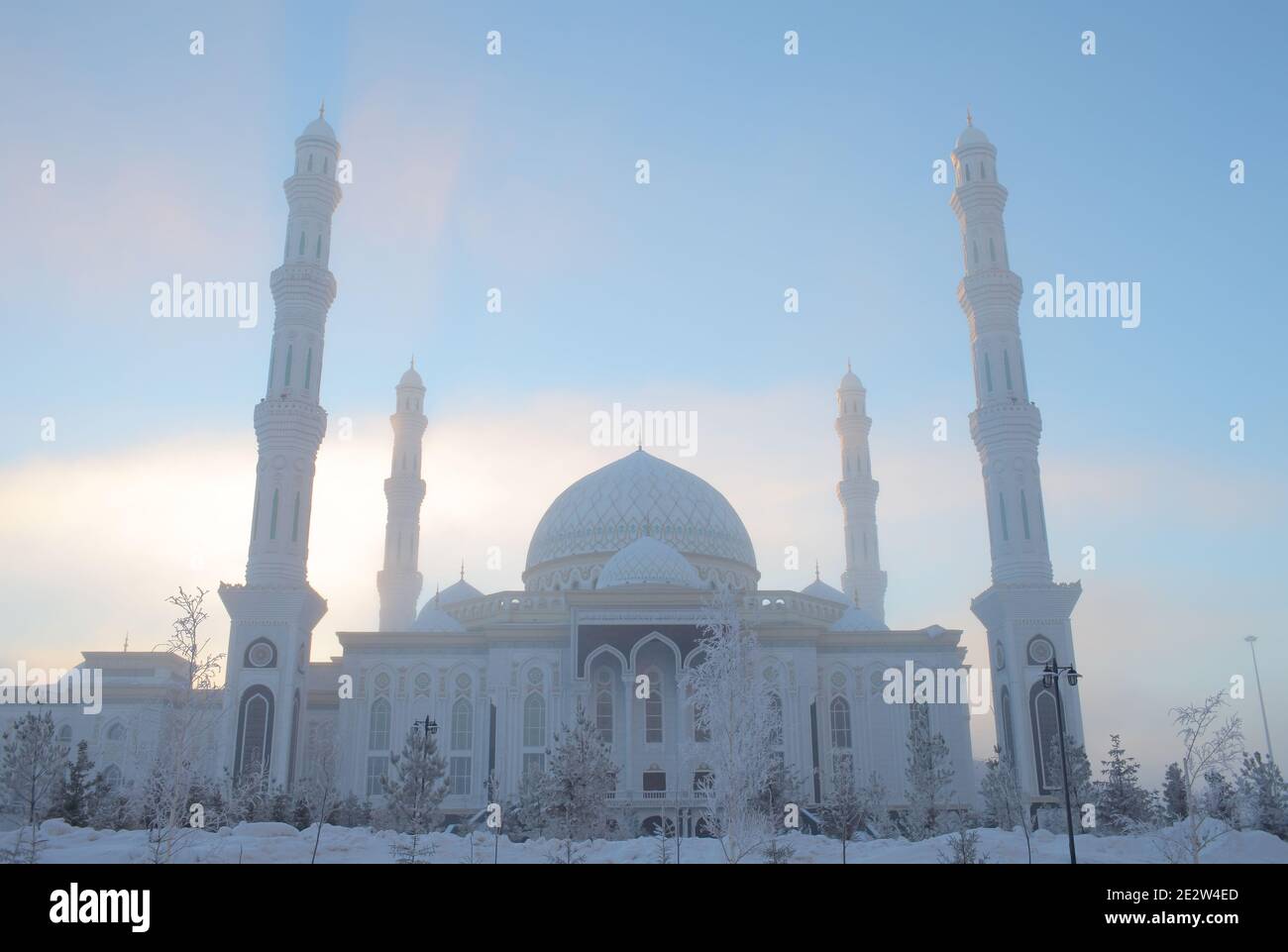 Blue Mosque Snow High Resolution Stock Photography and Images - Alamy