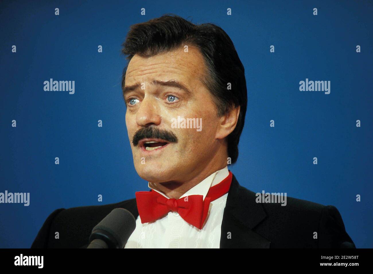 Robert goulet hi-res stock photography and images - Alamy