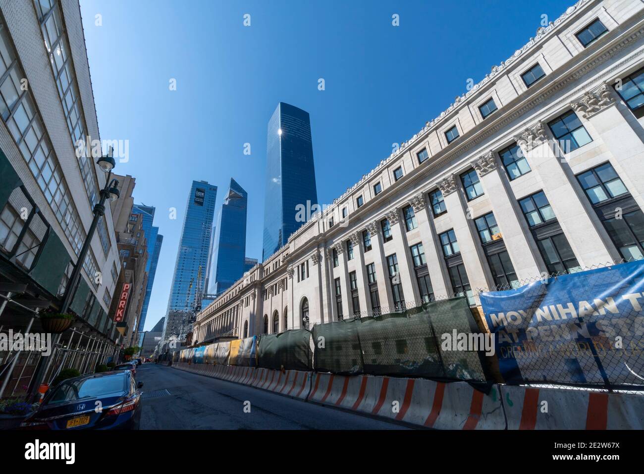 Hudson yards development hi-res stock photography and images - Alamy