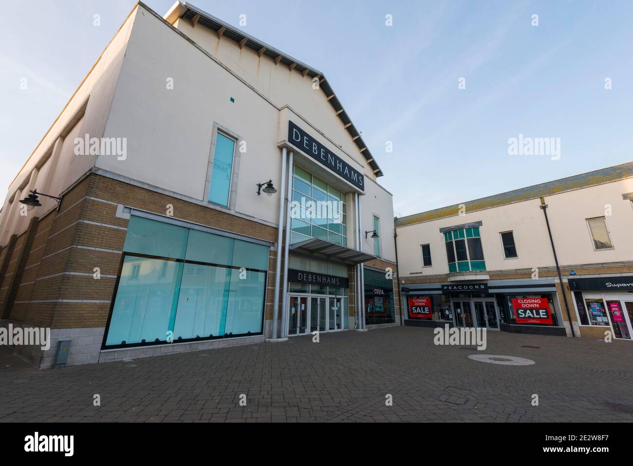 New bond street shop signs hi-res stock photography and images - Alamy