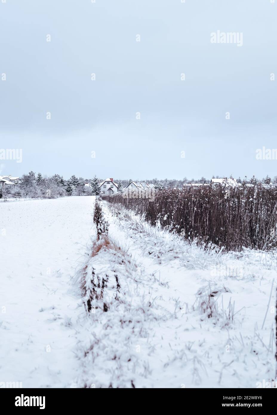 Winter season landscape hi-res stock photography and images - Alamy