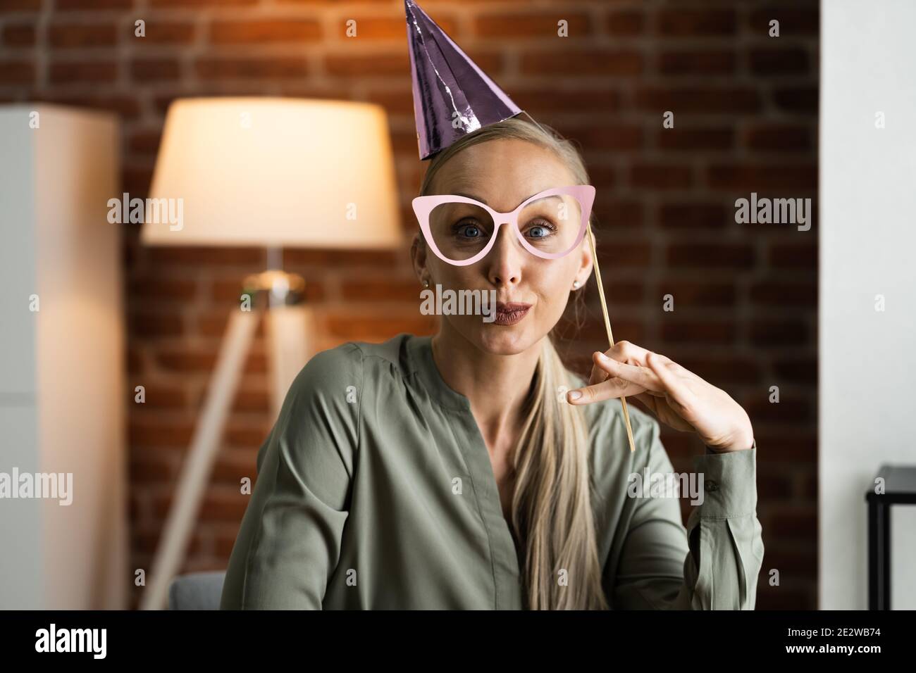 Virtual Online Birthday Party Video Conference Chat Stock Photo - Alamy